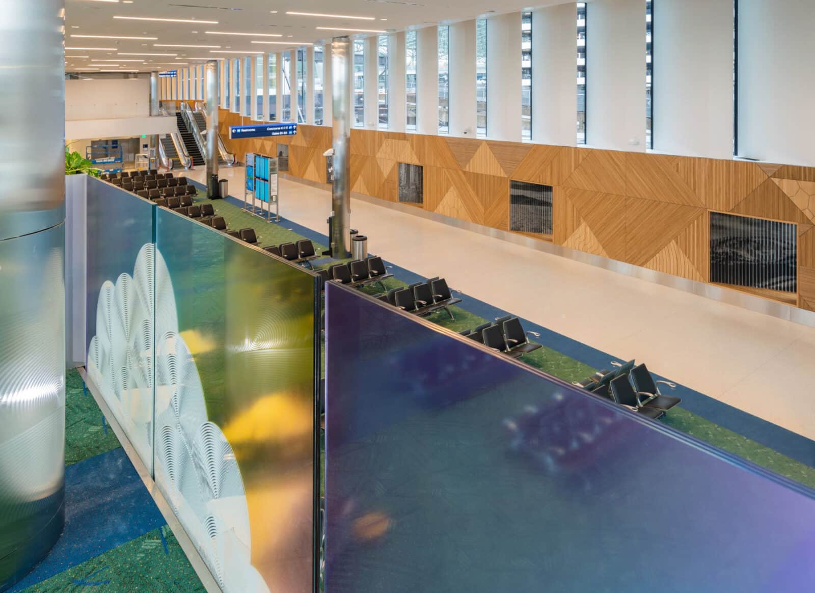 Portland International Airport Concourse B in Portland , OR (Port of ...