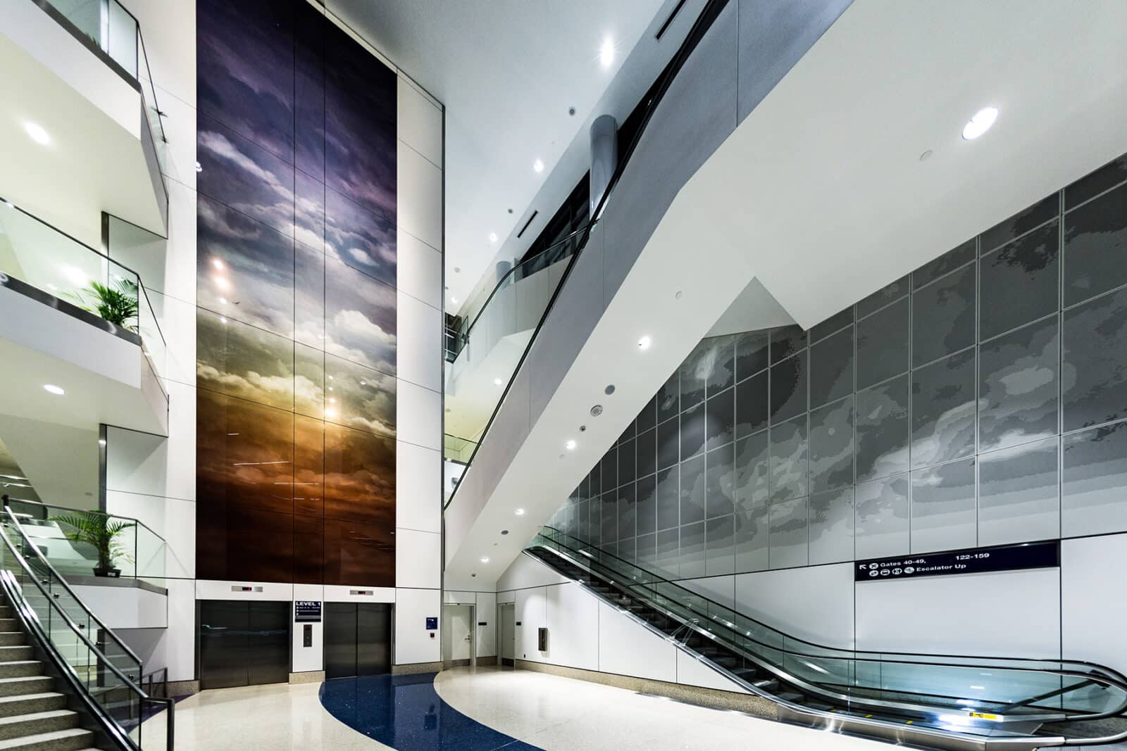 LAX - Tom Bradley International Terminal West, Terminal 4 Connector in ...